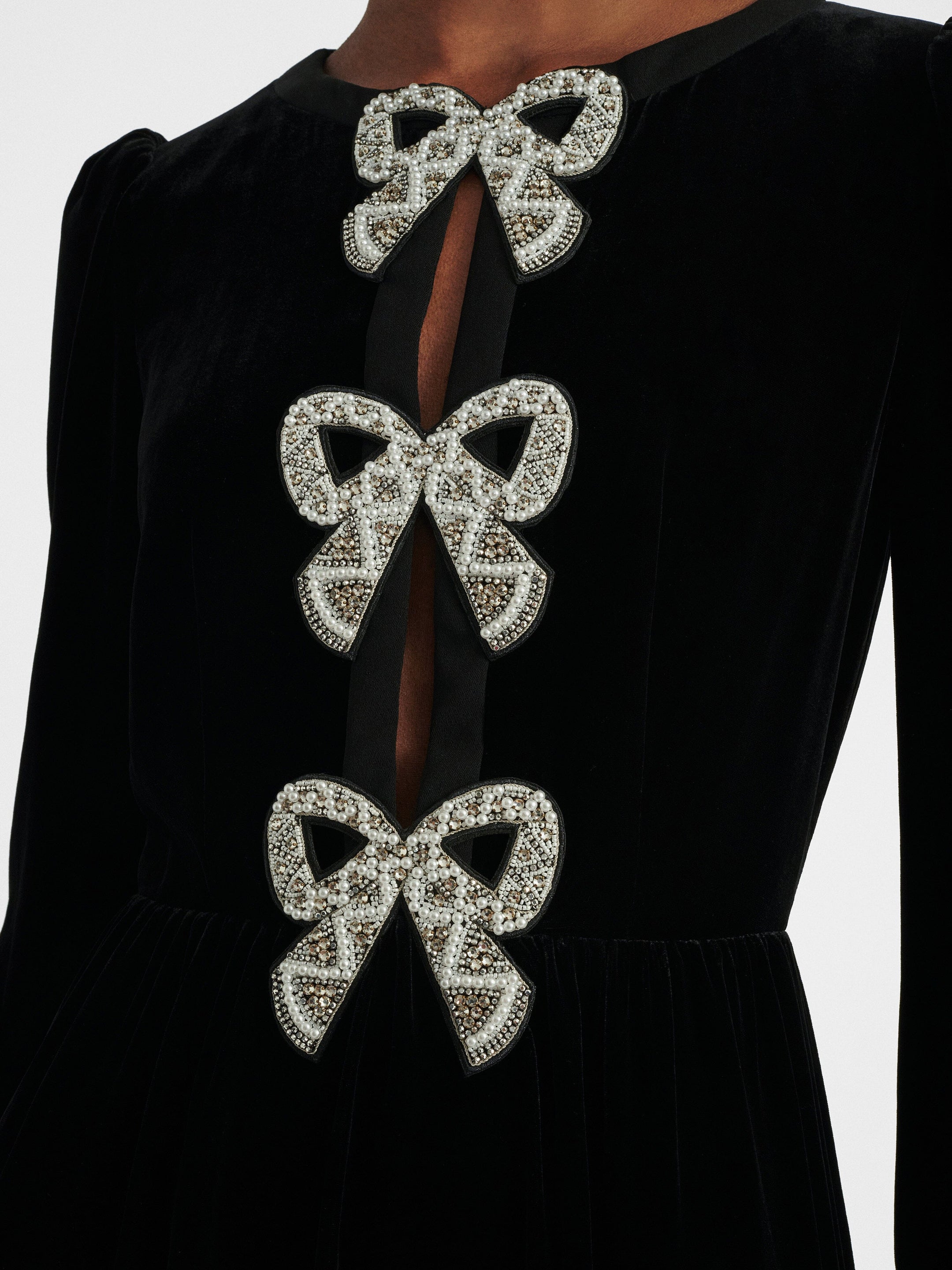 Camille Velvet Embellished Bows Dress in Black – SALONI