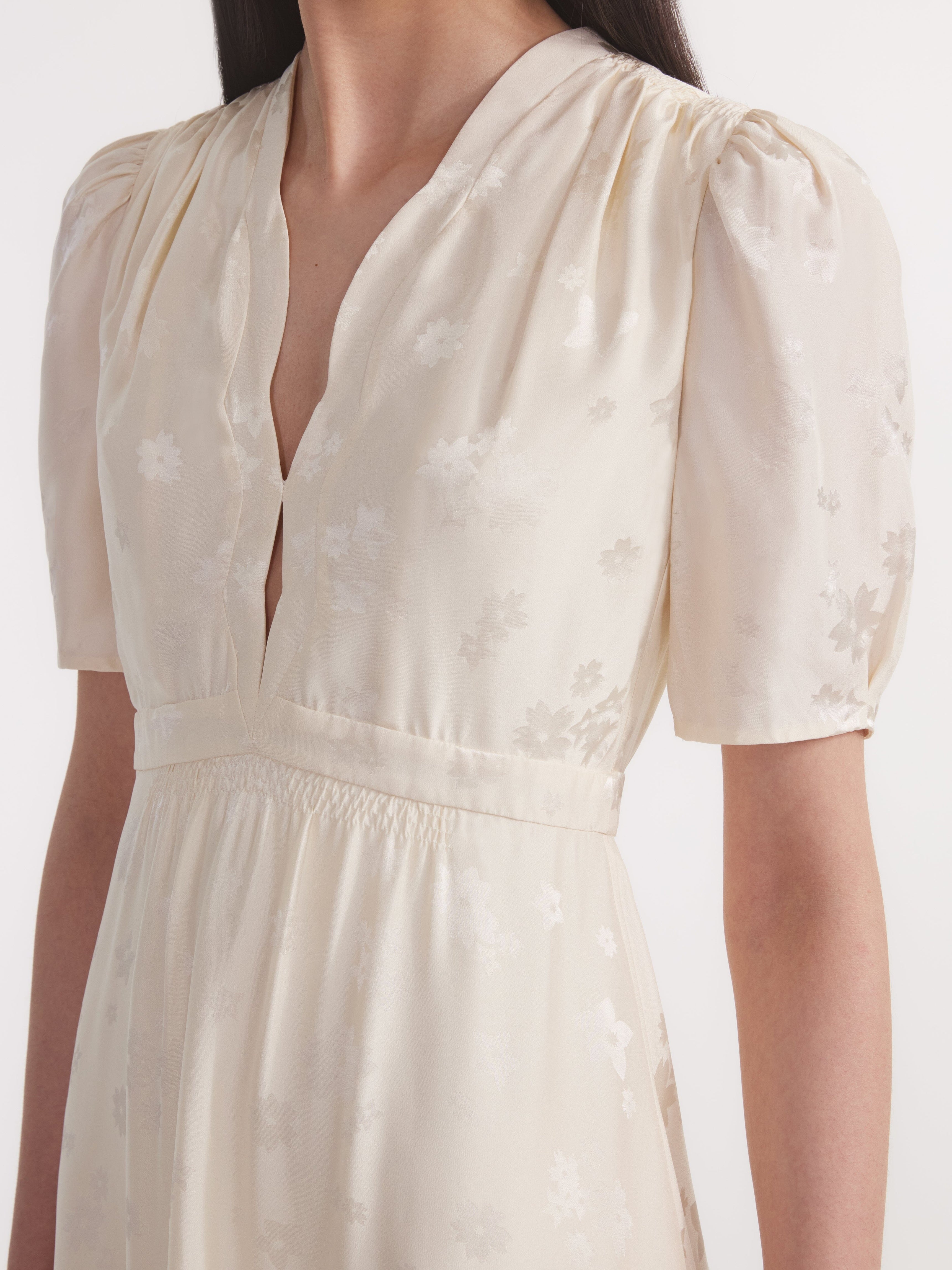 Tabitha Dress in Tusk – SALONI