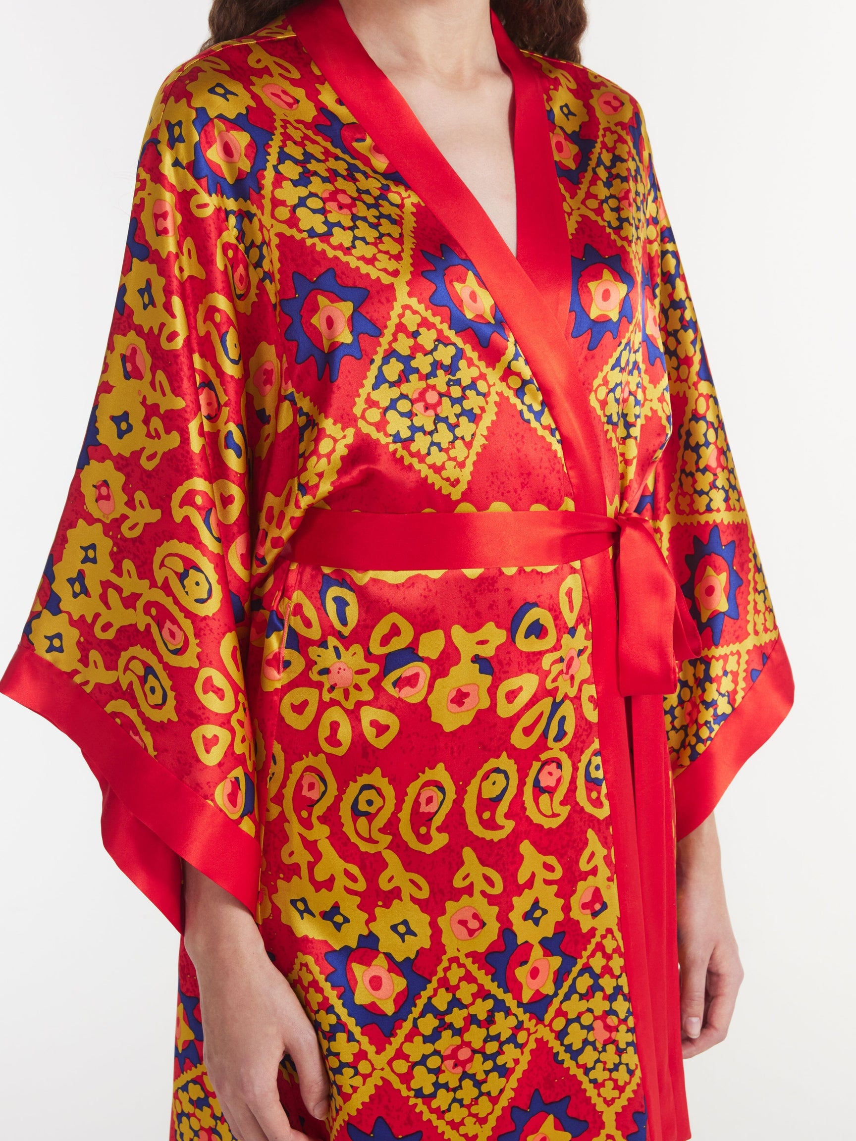 Silk Kimono Robe in Ruby Batik – SALONI